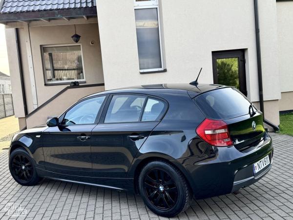 Melns BMW 120 2004 Kauņa, ar dzinēja tilpumu 2.00 L un nobraukumu 346 tūkst. km par 3850 €, foto 3 vietnē AUTOMOTO.COM.LV