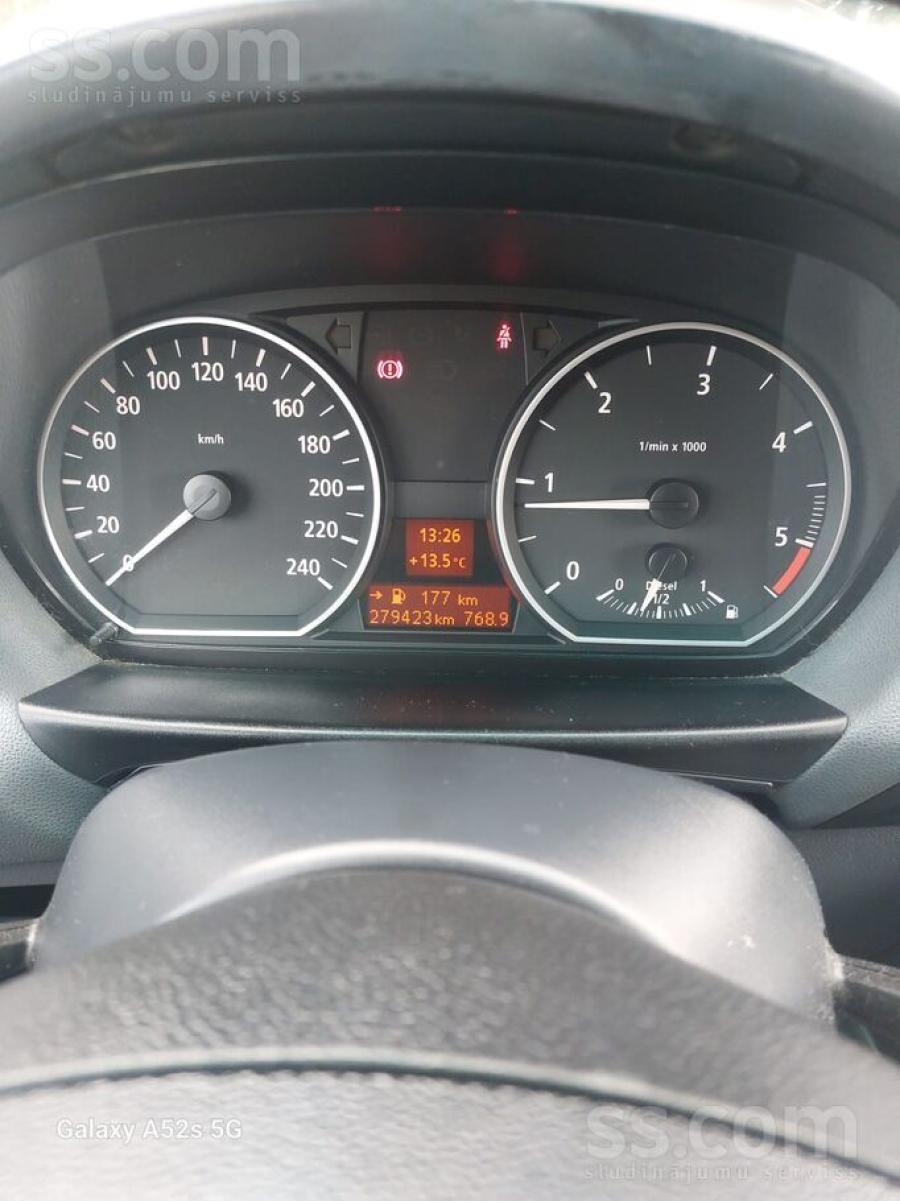 Черный БМВ 120 2004 в Резекне, объемом двигателя 2.00 л и пробегом 279 тыс. км за 3350 €, фото 6 на AUTOMOTO.COM.LV