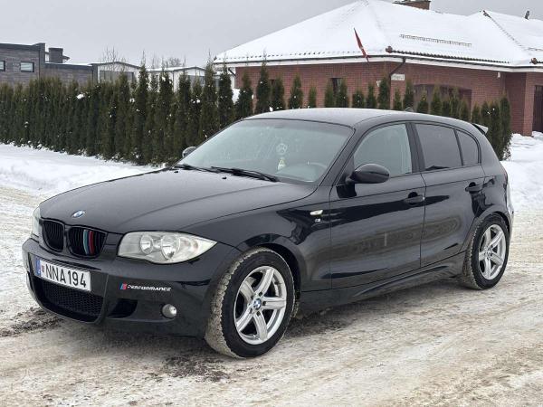 Black BMW 120 2005 in Vilnius, with an engine capacity of 2.00 L and mileage of 400 thousand km for 2850 €, photo 1 on AUTOMOTO.COM.LV