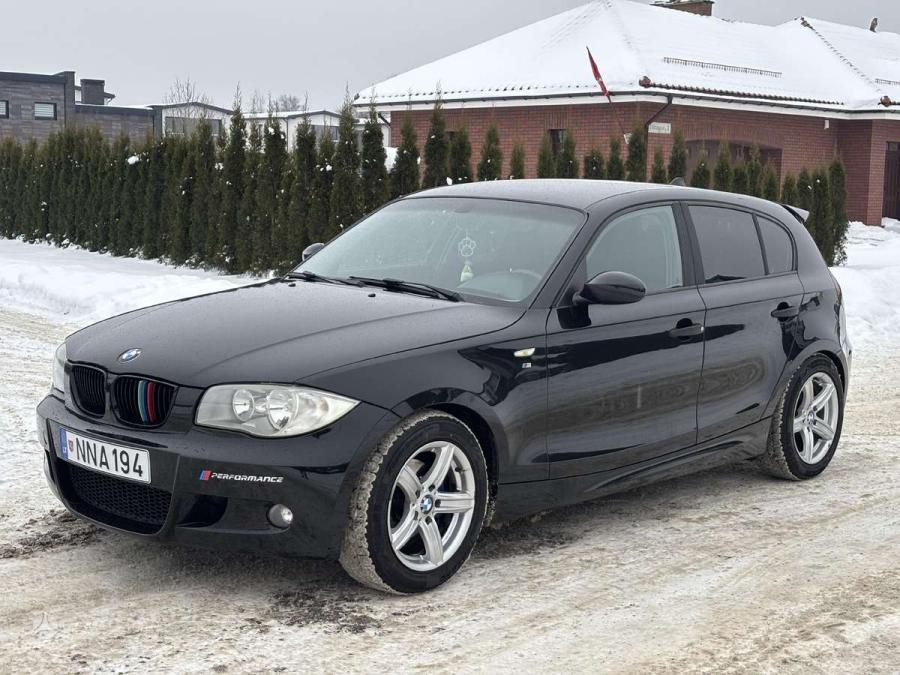 Melns BMW 120 2005 Viļņa, ar dzinēja tilpumu 2.00 L un nobraukumu 400 tūkst. km par 2850 €, foto 1 vietnē AUTOMOTO.COM.LV