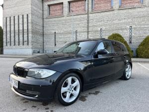 Melns BMW 120 2005 Alīta, ar dzinēja tilpumu 2.00 L un nobraukumu 290 tūkst. km par 2990 €, foto 3 vietnē AUTOMOTO.COM.LV