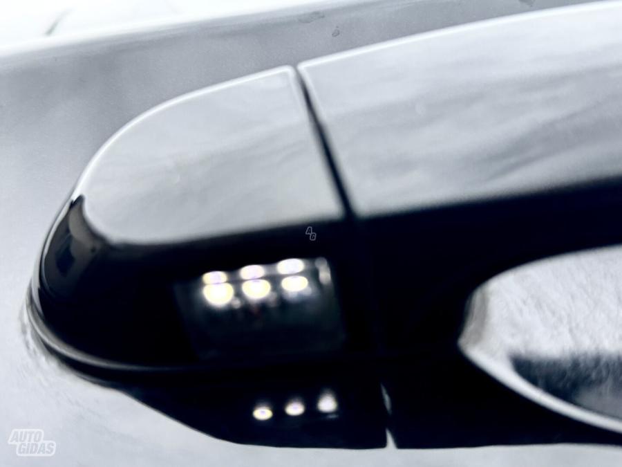 Black BMW 120 2005 in Kaunas, with an engine capacity of 2.00 L and mileage of 329 thousand km for 3999 €, photo 18 on AUTOMOTO.COM.LV