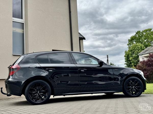 Melns BMW 120 2005 Kauņa, ar dzinēja tilpumu 2.00 L un nobraukumu 339 tūkst. km par 3950 €, foto 1 vietnē AUTOMOTO.COM.LV