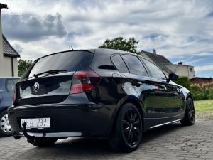 Black BMW 120 2005 in Kaunas, with an engine capacity of 2.00 L and mileage of 329 thousand km for 3900 €, photo 3 on AUTOMOTO.COM.LV