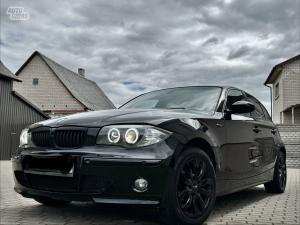 Black BMW 120 2005 in Kaunas, with an engine capacity of 2.00 L and mileage of 329 thousand km for 3900 €, photo 5 on AUTOMOTO.COM.LV