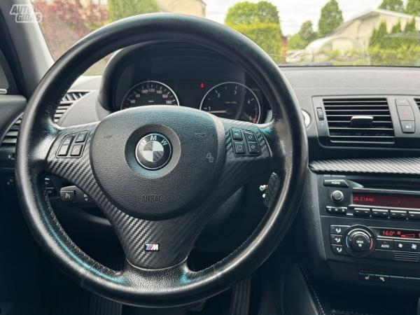 Black BMW 120 2005 in Kaunas, with an engine capacity of 2.00 L and mileage of 329 thousand km for 3900 €, photo 9 on AUTOMOTO.COM.LV