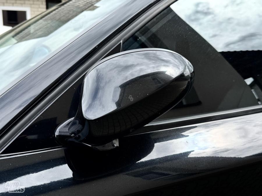 Black BMW 120 2005 in Kaunas, with an engine capacity of 2.00 L and mileage of 329 thousand km for 3900 €, photo 13 on AUTOMOTO.COM.LV