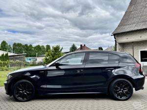 Black BMW 120 2005 in Kaunas, with an engine capacity of 2.00 L and mileage of 339 thousand km for 3899 €, photo 4 on AUTOMOTO.COM.LV