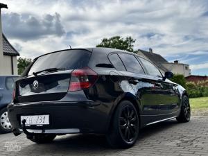Black BMW 120 2005 in Kaunas, with an engine capacity of 2.00 L and mileage of 329 thousand km for 3799 €, photo 3 on AUTOMOTO.COM.LV