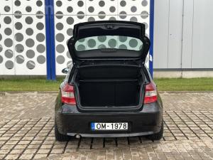 Melns BMW 120 2005 Rīga, ar dzinēja tilpumu 2.00 L un nobraukumu 280 tūkst. km par 3490 €, foto 8 vietnē AUTOMOTO.COM.LV