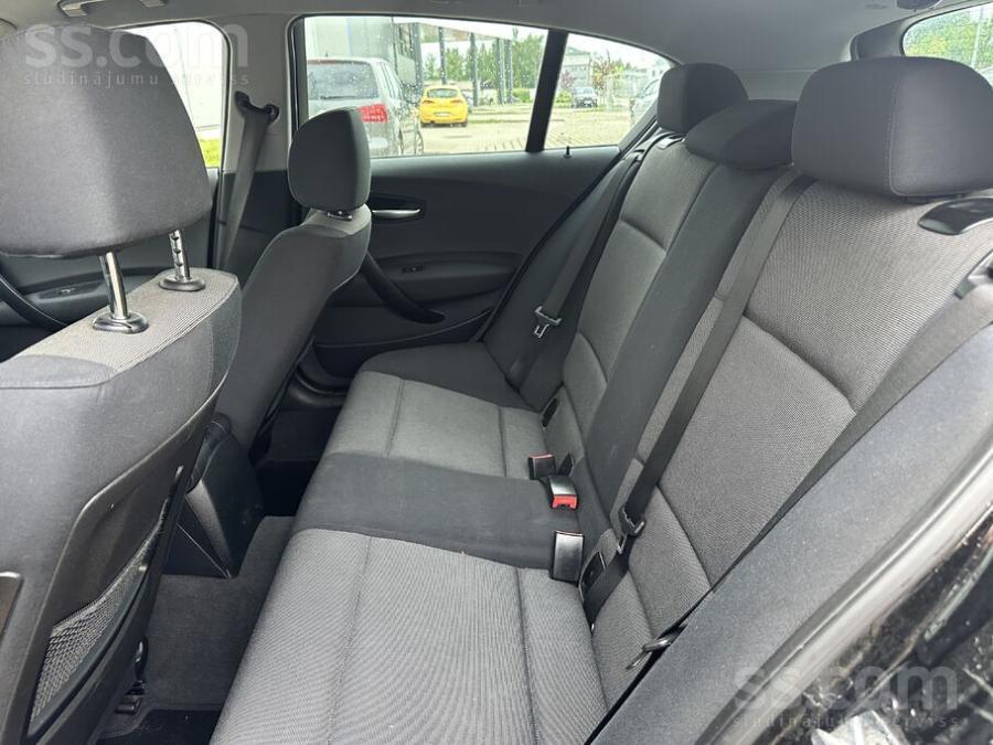 Melns BMW 120 2005 Rīga, ar dzinēja tilpumu 2.00 L un nobraukumu 280 tūkst. km par 3490 €, foto 12 vietnē AUTOMOTO.COM.LV