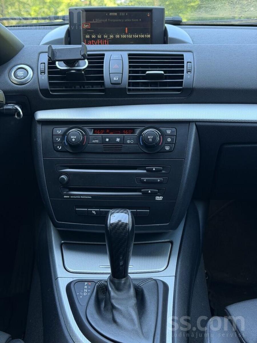 Melns BMW 120 2005 Rīga, ar dzinēja tilpumu 2.00 L un nobraukumu 338 tūkst. km par 2850 €, foto 10 vietnē AUTOMOTO.COM.LV