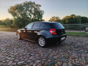 Melns BMW 120 2005 Liepāja, ar dzinēja tilpumu 2.00 L un nobraukumu 358 tūkst. km par 4000 €, foto 6 vietnē AUTOMOTO.COM.LV