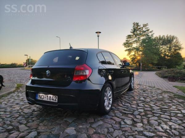Black BMW 120 2005 in Liepaja, with an engine capacity of 2.00 L and mileage of 358 thousand km for 4000 €, photo 6 on AUTOMOTO.COM.LV