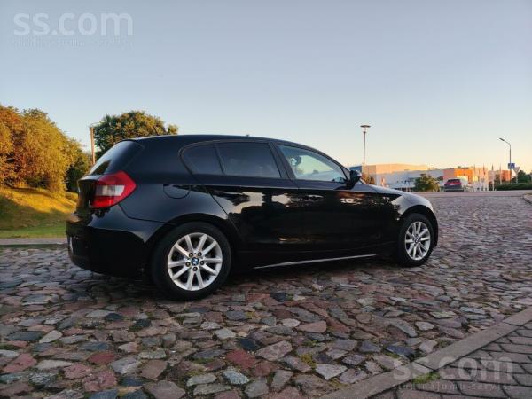 Black BMW 120 2005 in Liepaja, with an engine capacity of 2.00 L and mileage of 358 thousand km for 4000 €, photo 7 on AUTOMOTO.COM.LV