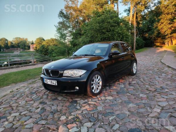 Black BMW 120 2005 in Liepaja, with an engine capacity of 2.00 L and mileage of 358 thousand km for 4000 €, photo 8 on AUTOMOTO.COM.LV