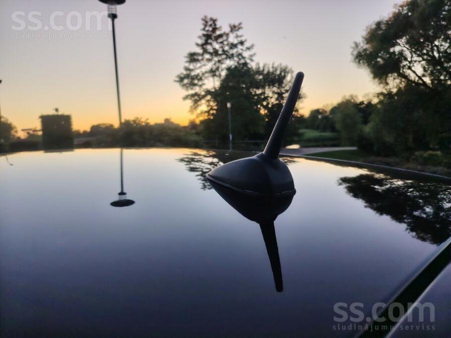 Melns BMW 120 2005 Liepāja, ar dzinēja tilpumu 2.00 L un nobraukumu 358 tūkst. km par 4000 €, foto 10 vietnē AUTOMOTO.COM.LV