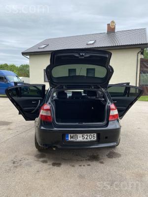 Melns BMW 120 2005 Daugavpils, ar dzinēja tilpumu 2.00 L un nobraukumu 278 tūkst. km par 3200 €, foto 4 vietnē AUTOMOTO.COM.LV