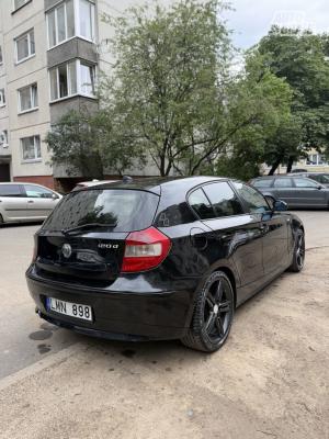 Black BMW 120 2005 in Vilnius, with an engine capacity of 2.00 L and mileage of 363 thousand km for 1900 €, photo 4 on AUTOMOTO.COM.LV