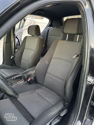 Black BMW 120 2005 in Vilnius, with an engine capacity of 2.00 L and mileage of 363 thousand km for 1900 €, photo 12 on AUTOMOTO.COM.LV