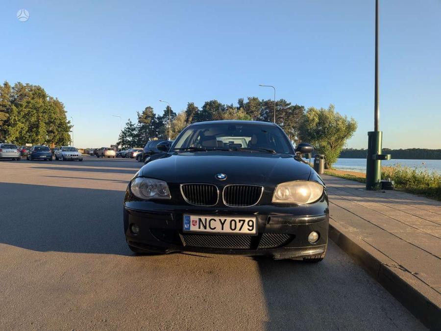 Melns BMW 120 2005 Kauņa, ar dzinēja tilpumu 2.00 L un nobraukumu 354 tūkst. km par 2450 €, foto 3 vietnē AUTOMOTO.COM.LV