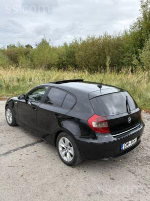 Black BMW 120 2005 in Jelgava, with an engine capacity of 2.00 L and mileage of 0 thousand km for 3150 €, photo 4 on AUTOMOTO.COM.LV