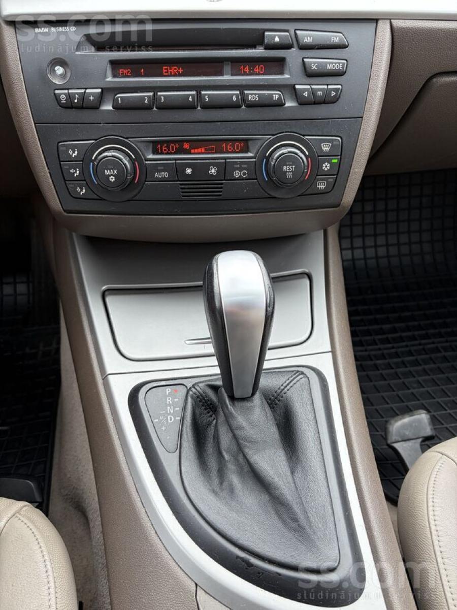 Black BMW 120 2005 in Jelgava, with an engine capacity of 2.00 L and mileage of 0 thousand km for 3150 €, photo 14 on AUTOMOTO.COM.LV