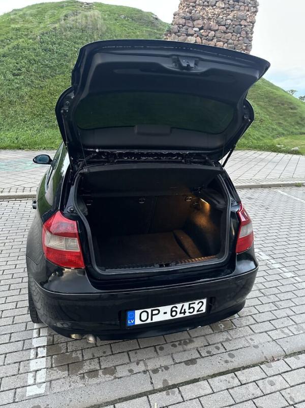 Black BMW 120 2005 in Rezekne, with an engine capacity of 2.00 L and mileage of 324 thousand km for 3000 €, photo 5 on AUTOMOTO.COM.LV
