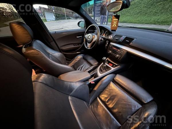 Black BMW 120 2005 in Rezekne, with an engine capacity of 2.00 L and mileage of 324 thousand km for 3000 €, photo 6 on AUTOMOTO.COM.LV