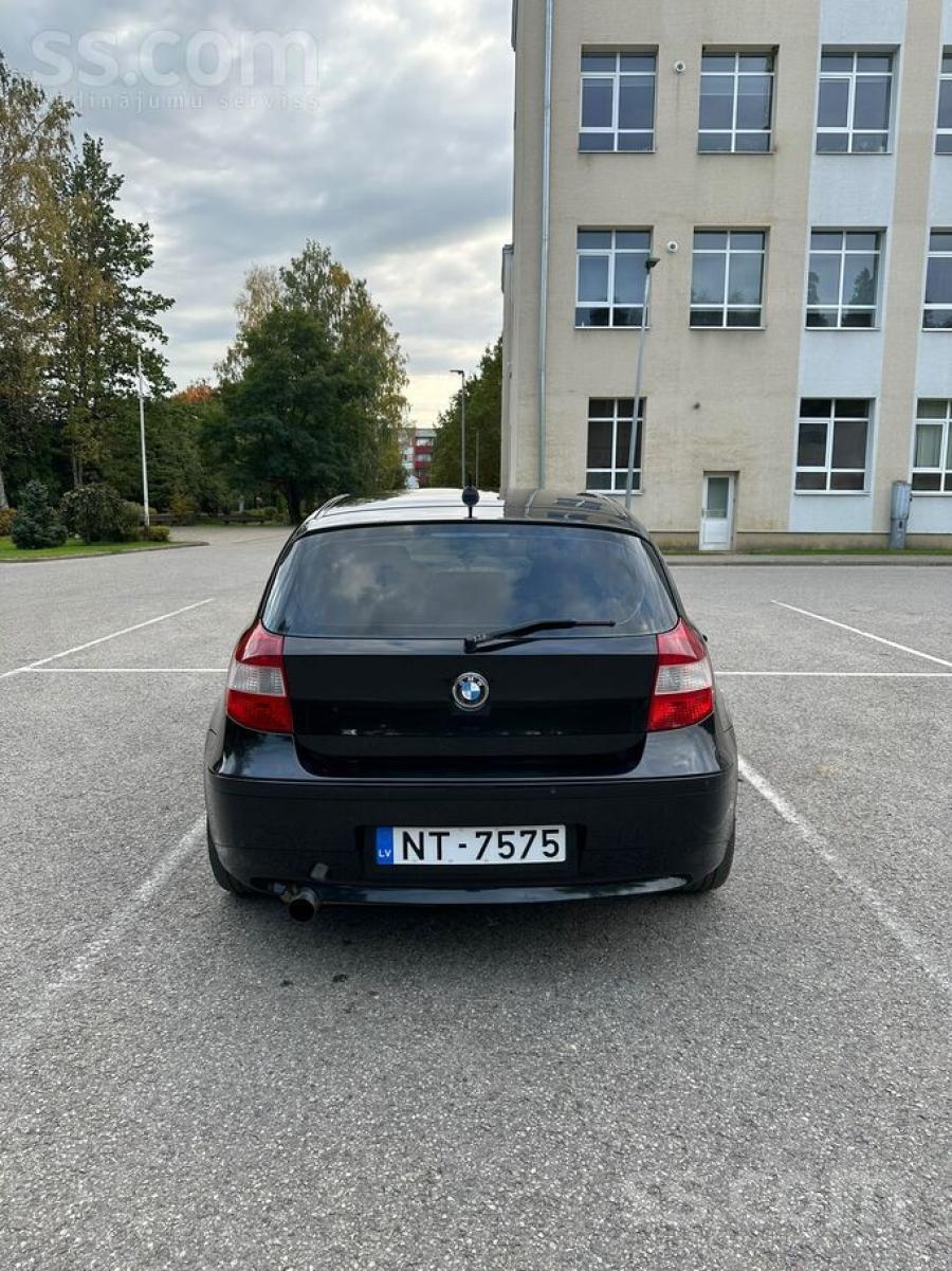 Melns BMW 120 2005 Gulbene, ar dzinēja tilpumu 2.00 L un nobraukumu 263 tūkst. km par 2300 €, foto 5 vietnē AUTOMOTO.COM.LV