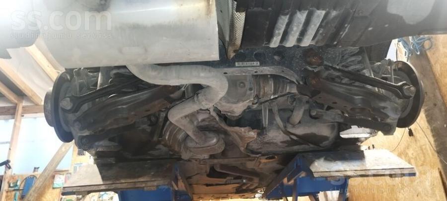 Melns BMW 120 2005 Gulbene, ar dzinēja tilpumu 2.00 L un nobraukumu 263 tūkst. km par 2300 €, foto 11 vietnē AUTOMOTO.COM.LV