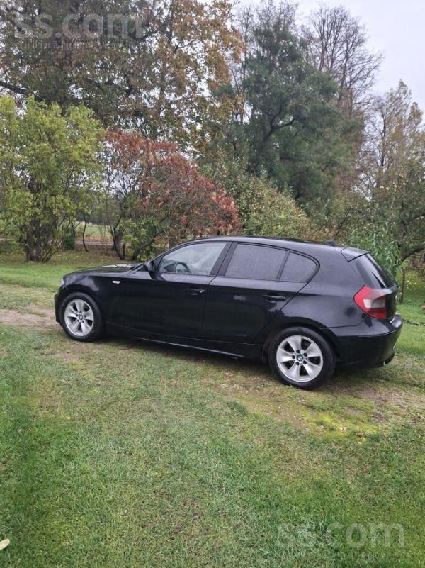 Melns BMW 120 2005 Bauska, ar dzinēja tilpumu 2.00 L un nobraukumu 347 tūkst. km par 3000 €, foto 4 vietnē AUTOMOTO.COM.LV