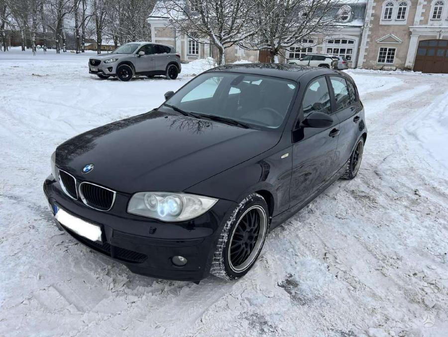 Black BMW 120 2006 in Vilnius, with an engine capacity of 1.80 L and mileage of 265 thousand km for 2650 €, photo 2 on AUTOMOTO.COM.LV