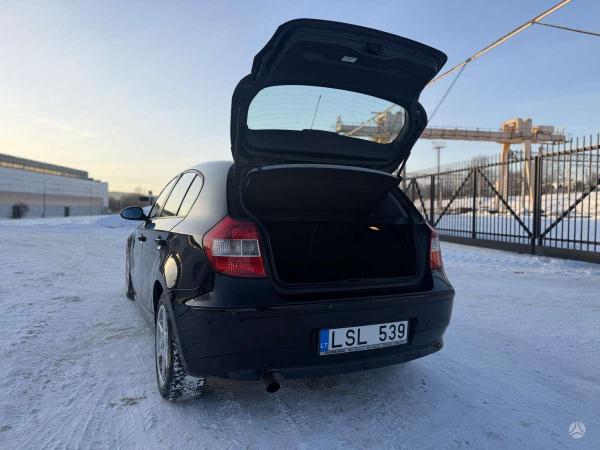 Melns BMW 120 2006 Viļņa, ar dzinēja tilpumu 2.00 L un nobraukumu 310 tūkst. km par 2850 €, foto 7 vietnē AUTOMOTO.COM.LV