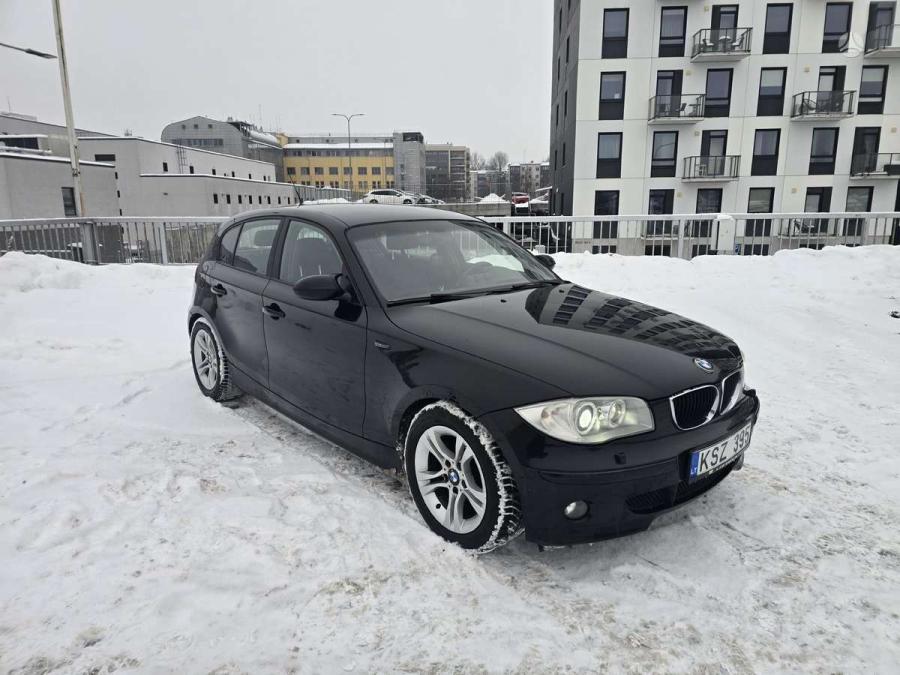 Melns BMW 120 2006 Viļņa, ar dzinēja tilpumu 2.00 L un nobraukumu 373 tūkst. km par 3100 €, foto 1 vietnē AUTOMOTO.COM.LV