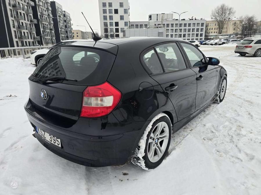 Melns BMW 120 2006 Viļņa, ar dzinēja tilpumu 2.00 L un nobraukumu 373 tūkst. km par 3100 €, foto 7 vietnē AUTOMOTO.COM.LV
