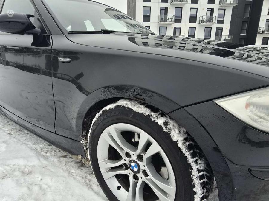 Melns BMW 120 2006 Viļņa, ar dzinēja tilpumu 2.00 L un nobraukumu 373 tūkst. km par 3100 €, foto 11 vietnē AUTOMOTO.COM.LV