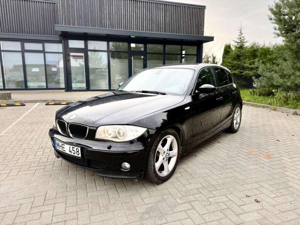 Black BMW 120 2006 in Klaipeda, with an engine capacity of 2.00 L and mileage of 367 thousand km for 2360 €, photo 1 on AUTOMOTO.COM.LV