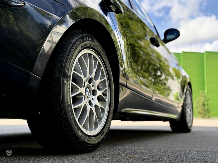 Melns BMW 120 2006 Kauņa, ar dzinēja tilpumu 2.00 L un nobraukumu 380 tūkst. km par 2250 €, foto 7 vietnē AUTOMOTO.COM.LV