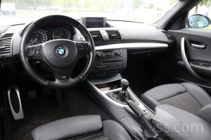 Black BMW 120 2006 in Riga, with an engine capacity of 2.00 L and mileage of 332 thousand km for 4990 €, photo 8 on AUTOMOTO.COM.LV