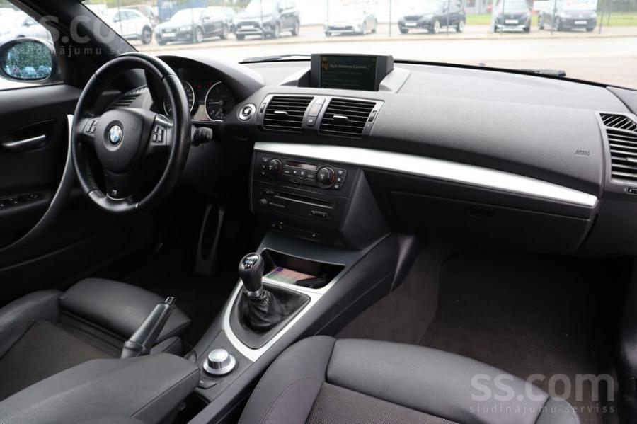 Black BMW 120 2006 in Riga, with an engine capacity of 2.00 L and mileage of 332 thousand km for 4990 €, photo 9 on AUTOMOTO.COM.LV