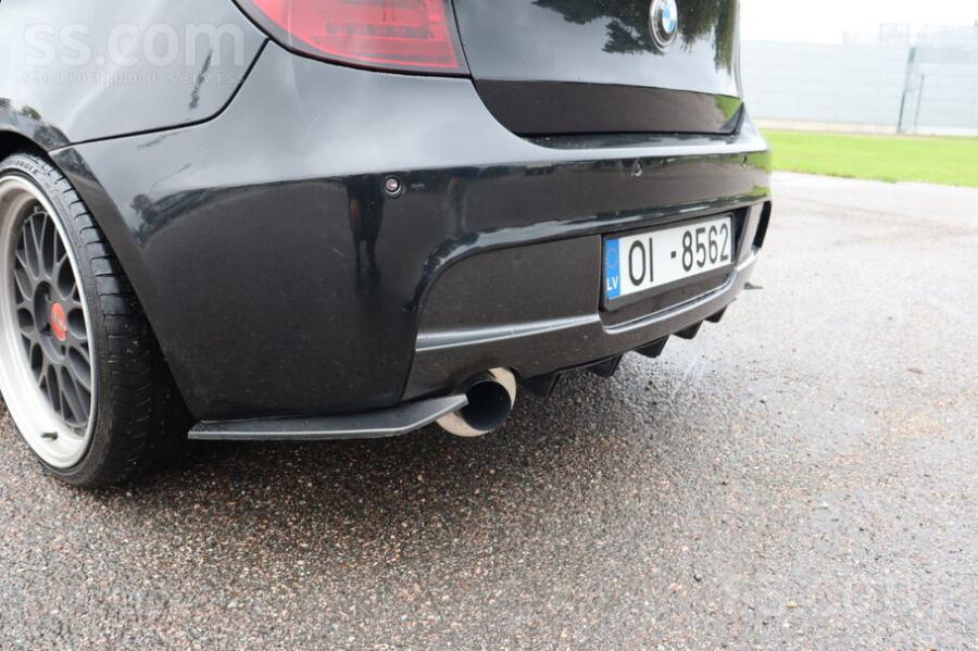 Black BMW 120 2006 in Riga, with an engine capacity of 2.00 L and mileage of 332 thousand km for 4990 €, photo 21 on AUTOMOTO.COM.LV