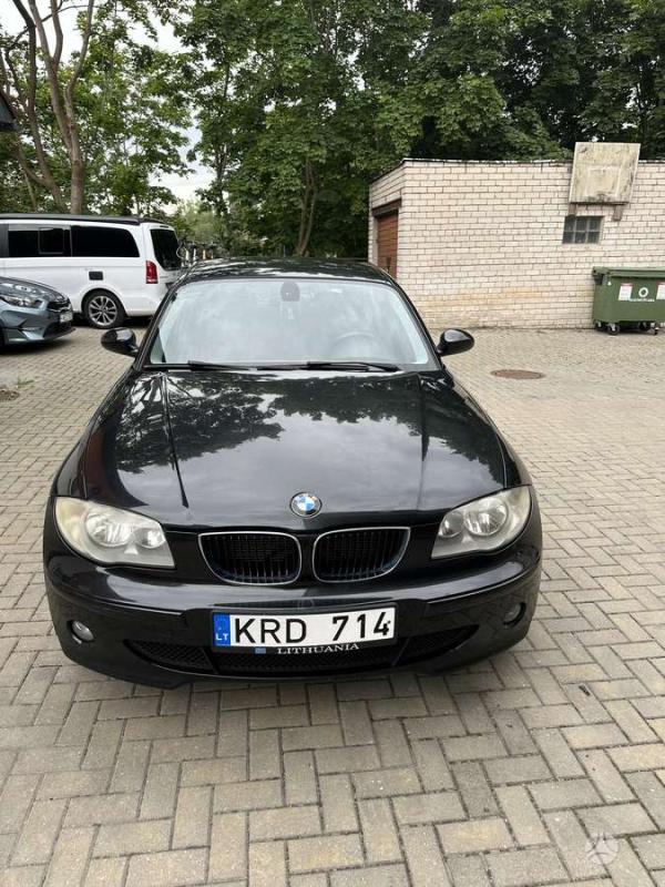 Melns BMW 120 2006 Kauņa, ar dzinēja tilpumu 2.00 L un nobraukumu 185 tūkst. km par 2000 €, foto 1 vietnē AUTOMOTO.COM.LV