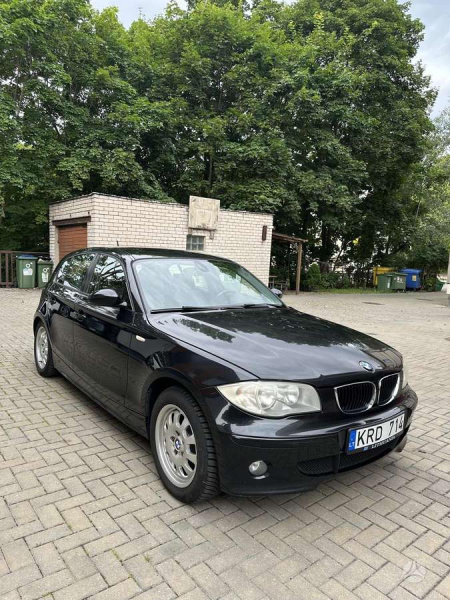 Black BMW 120 2006 in Kaunas, with an engine capacity of 2.00 L and mileage of 185 thousand km for 2000 €, photo 4 on AUTOMOTO.COM.LV