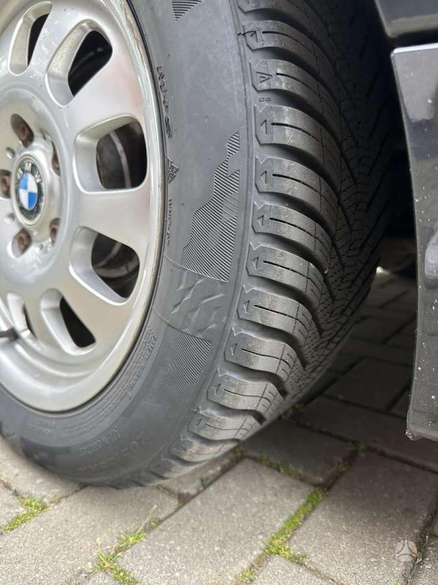 Black BMW 120 2006 in Kaunas, with an engine capacity of 2.00 L and mileage of 185 thousand km for 2000 €, photo 10 on AUTOMOTO.COM.LV