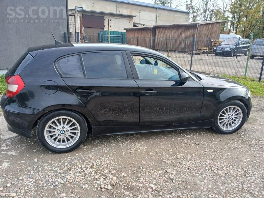 Black BMW 120 2006 in Bauska, with an engine capacity of 2.00 L and mileage of 0 thousand km for 2250 €, photo 3 on AUTOMOTO.COM.LV