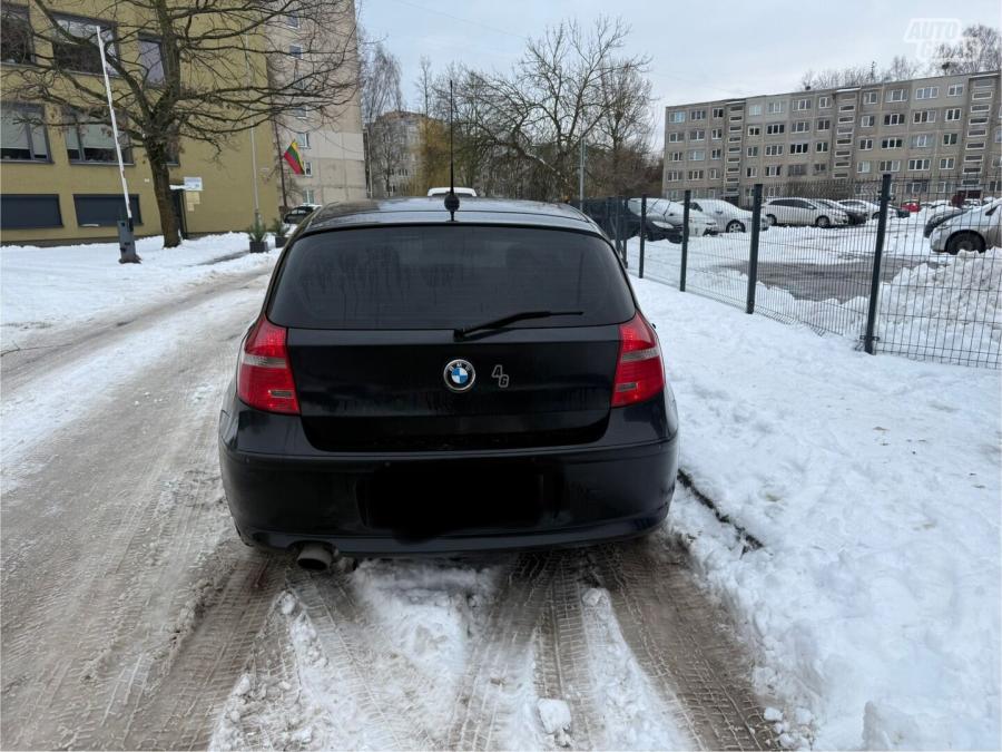 Melns BMW 120 2007 Kauņa, ar dzinēja tilpumu 2.00 L un nobraukumu 309 tūkst. km par 4000 €, foto 2 vietnē AUTOMOTO.COM.LV