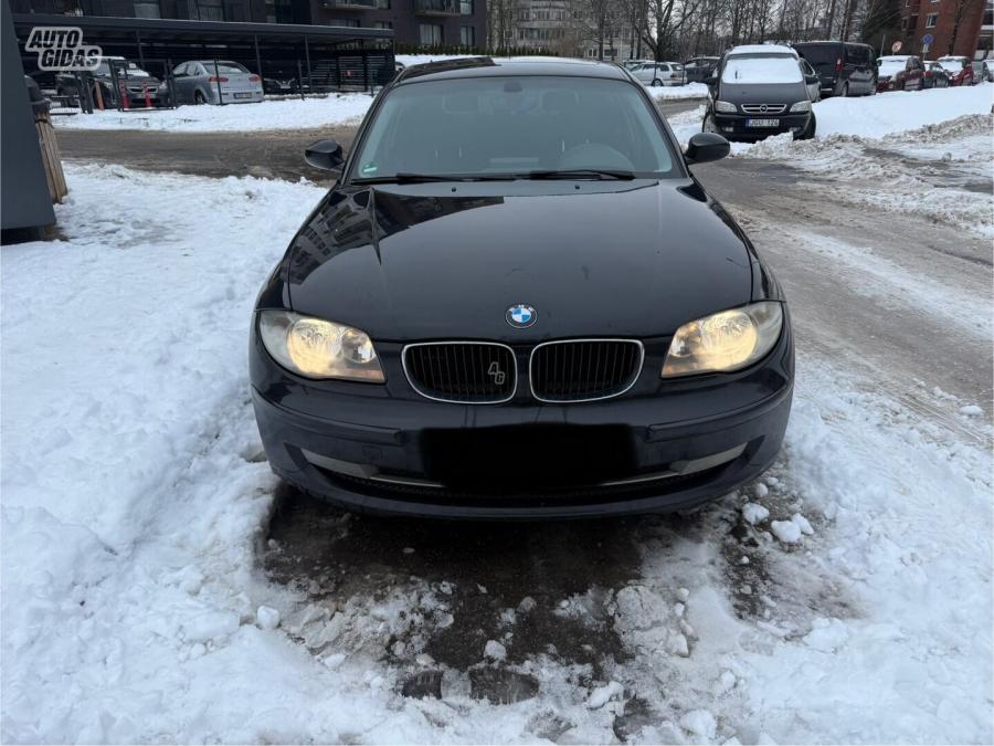 Melns BMW 120 2007 Kauņa, ar dzinēja tilpumu 2.00 L un nobraukumu 309 tūkst. km par 4000 €, foto 4 vietnē AUTOMOTO.COM.LV