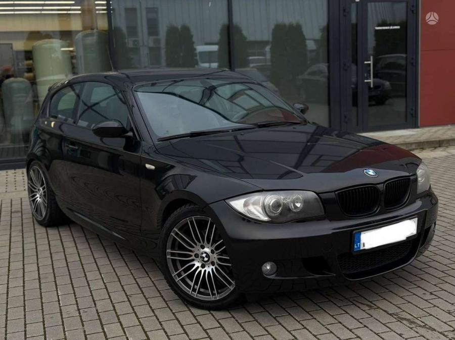 Black BMW 120 2007 in Klaipeda, with an engine capacity of 2.00 L and mileage of 297 thousand km for 4850 €, photo 2 on AUTOMOTO.COM.LV