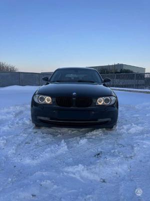 Melns BMW 120 2007 Viļņa, ar dzinēja tilpumu 2.00 L un nobraukumu 246 tūkst. km par 6100 €, foto 2 vietnē AUTOMOTO.COM.LV
